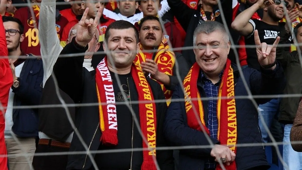 Baki Ersoy'dan, Hakem hataları için TBMM'ye soru önergesi Baki Ersoy'dan, Hakem hataları için TBMM'ye soru önergesi